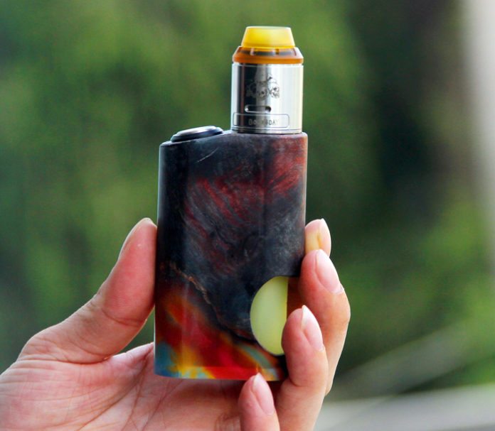 Arctic Dolphin Amber Squonk Mod - Stab Wood Squonking! - Ecigclick